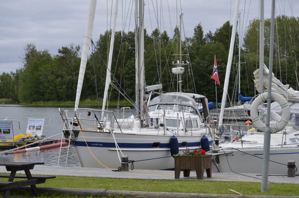 Gästbåt – Overseas 40 | www.SailingYacht.se